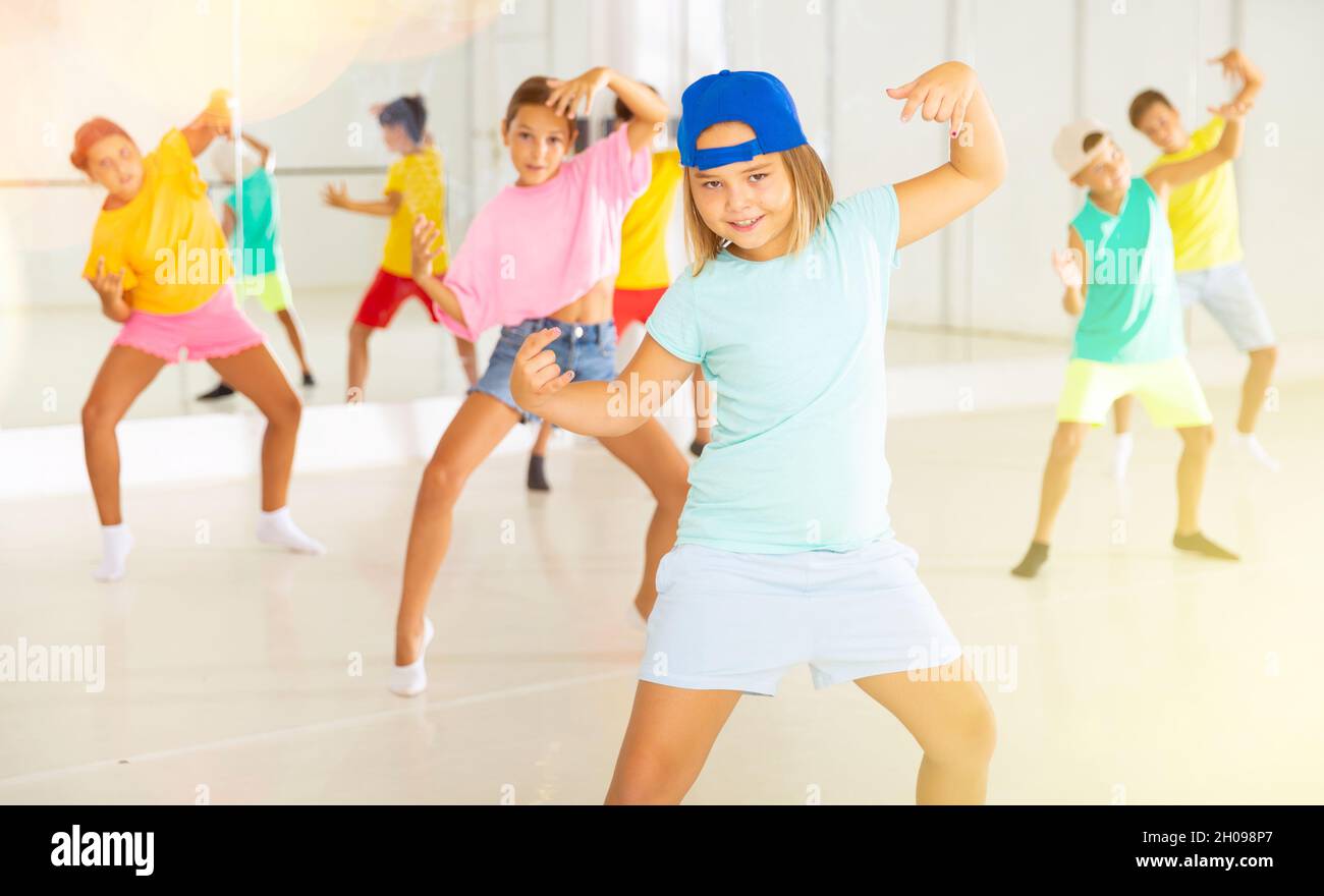 🔥 [14+] Kids Dancing Wallpapers | WallpaperSafari