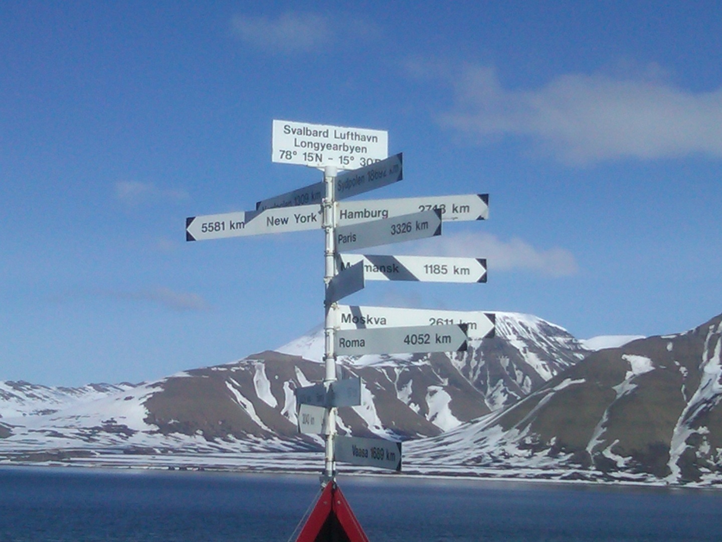 🔥 Free Download Eclipse Signs Outside Svalbard Airport Wallpaper Photo ...