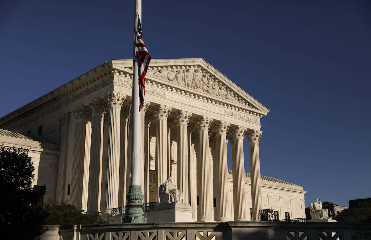 🔥 Free Download Amazing Cloud Formation Over Supreme Court Building ...