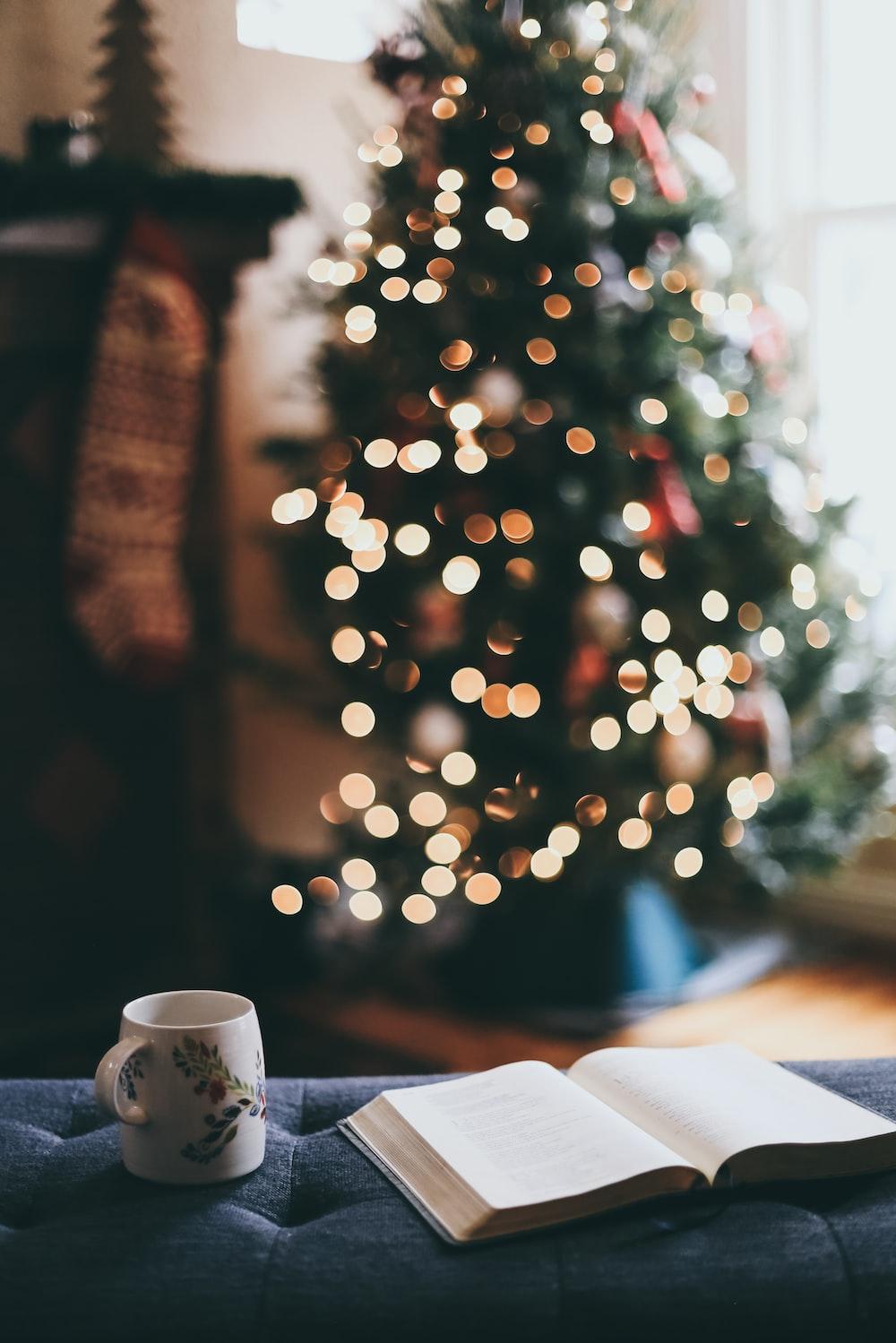 🔥 [30+] Christmas Book Wallpapers | WallpaperSafari
