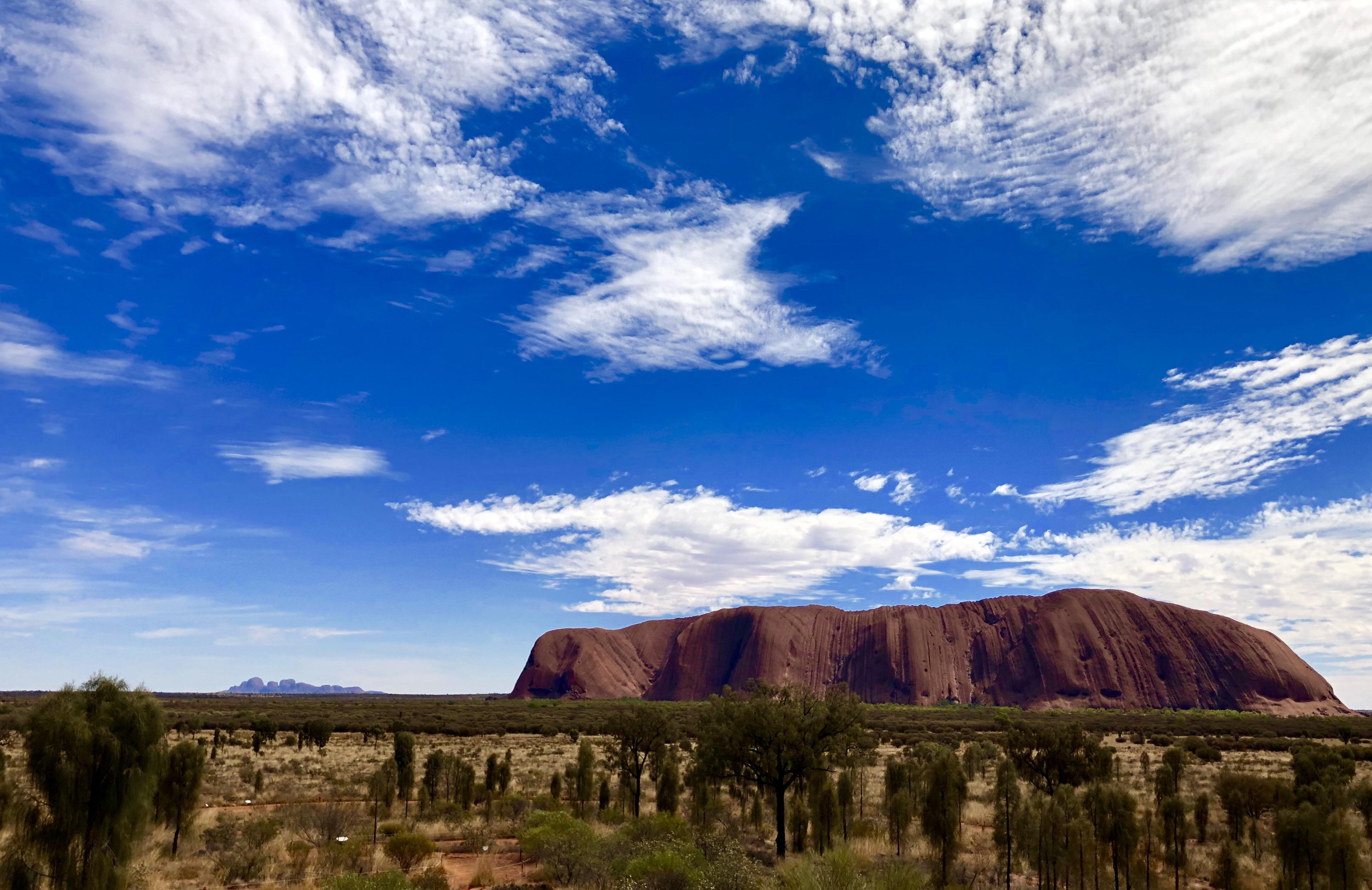 🔥 Free Download Uluru With Kata Tjuta In The Background Australia by ...