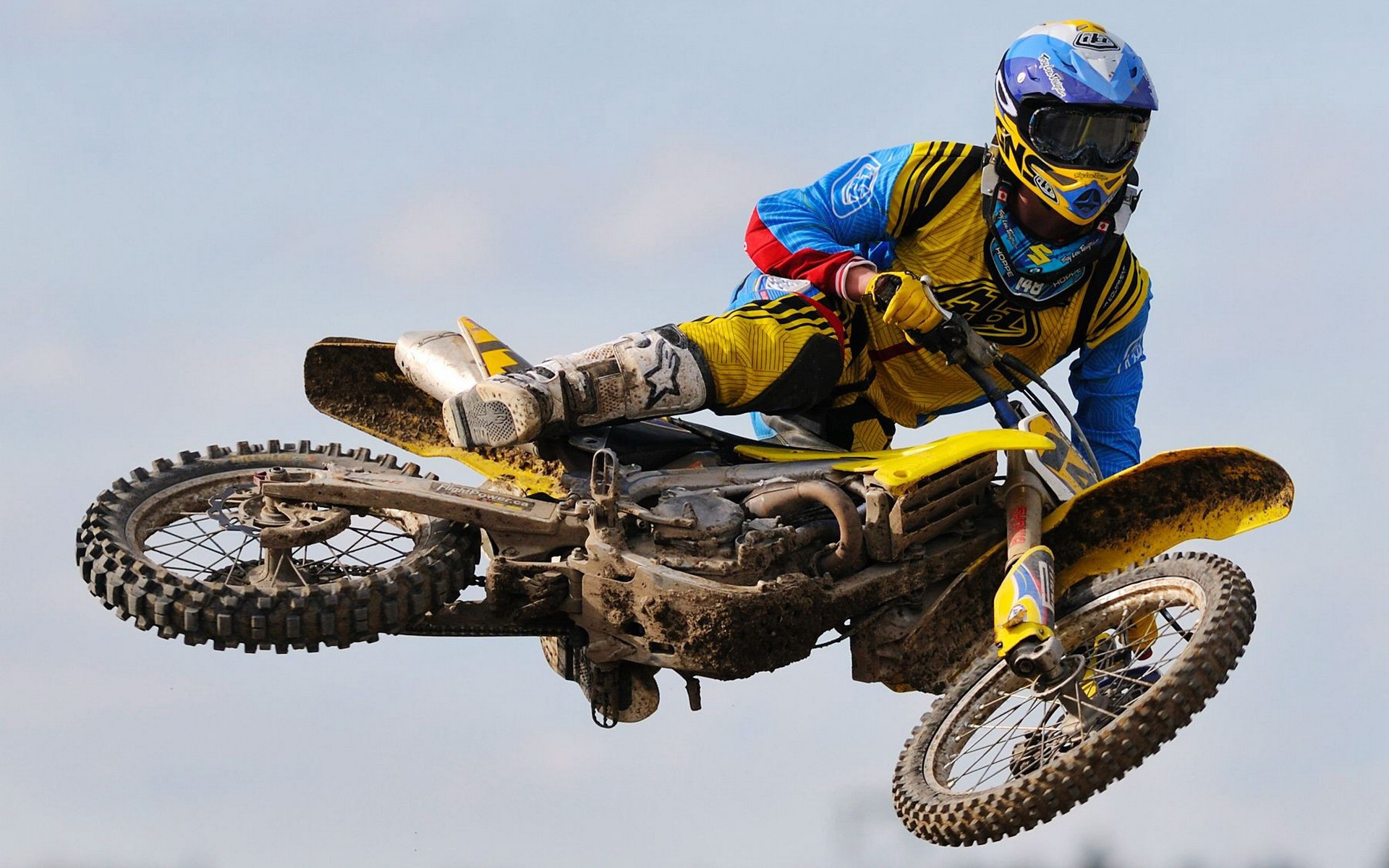 Free Download Dirt Bike Racing Wallpaper 34256 1920x1200 For Your Desktop Mobile Tablet 