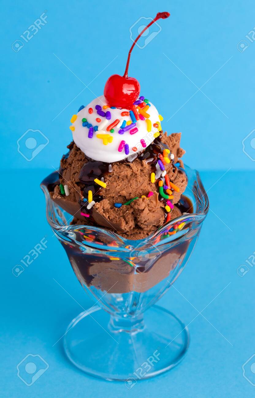 [45+] Sundae Background on WallpaperSafari