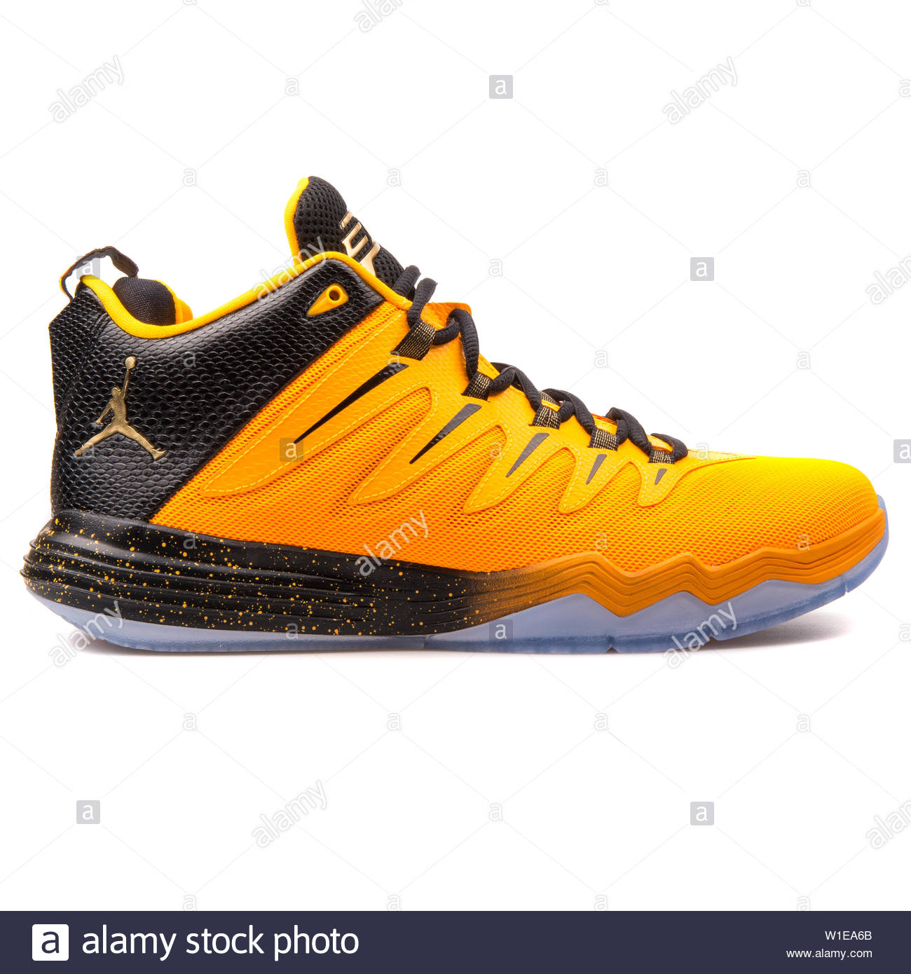 🔥 Free download VIENNA AUSTRIA JUNE Nike Jordan CP3 IX BG black ...