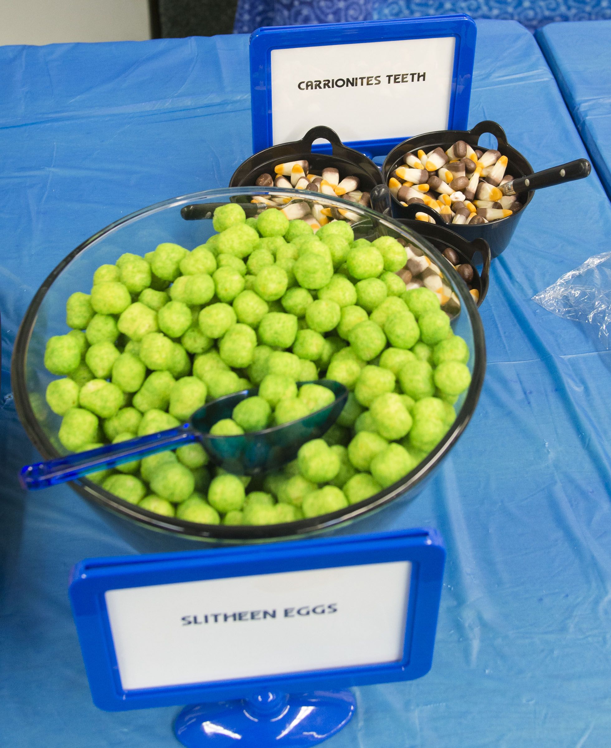 🔥 Free Download Slitheen Eggs In Foreground Are Round Green Cheese ...