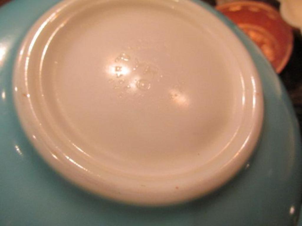 🔥 Free Download Pyrex Bundt Pan Spongeware Bowlw Crack Lot Estate ...