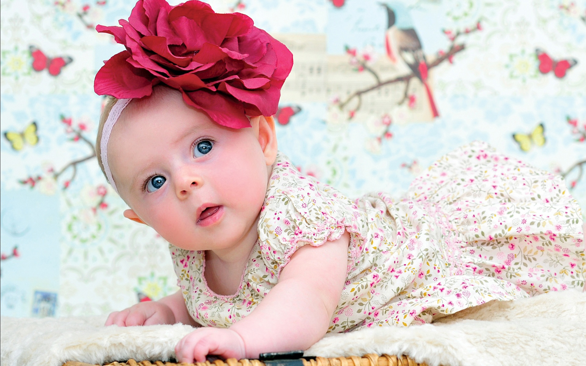 Cute Baby Girl Wallpaper WallpaperSafari Cute Baby Girl Wallpaper WallpaperSafari