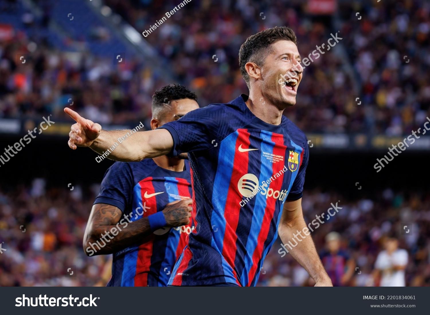 Free download Barcelona 3 0 Elche Robert Lewandowski at the double as ...