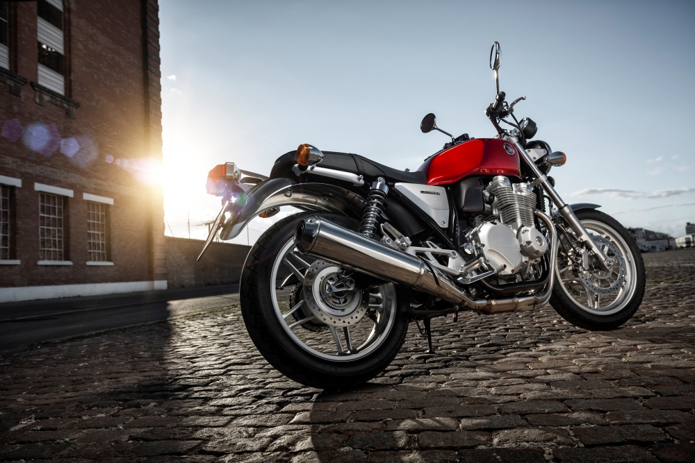 Free download Wallpaper Honda Cb1100 Red Sunshine Motorcycle WallpaperMaiden [1000x667] for your ...
