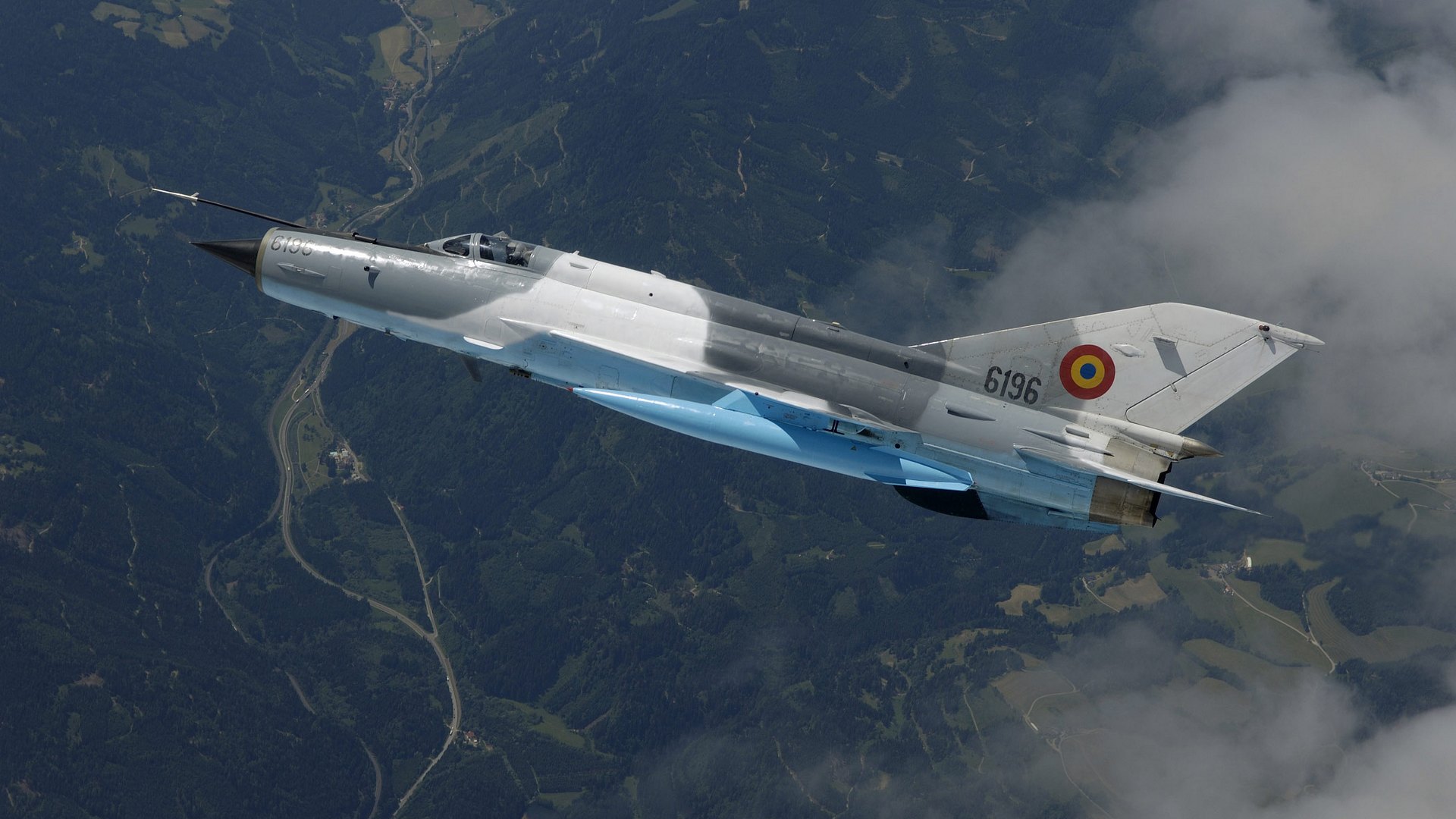 🔥 Free Download Amazing War Aircraft Screensavers And Wallpaper by ...