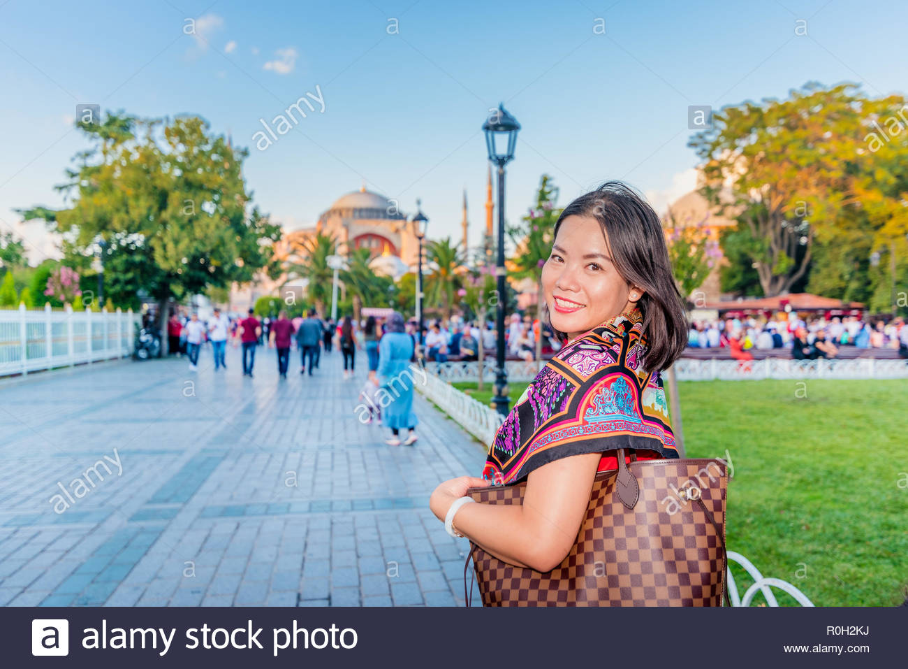 🔥 [37+] Sophia Background | WallpaperSafari