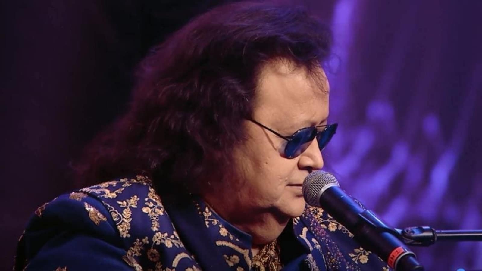 Free download Memories When Raj Kumar was surprised to see Bappi das ...