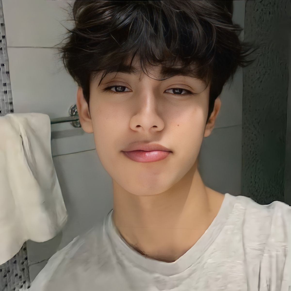 🔥 [40+] Handsome Boy Wallpapers | WallpaperSafari