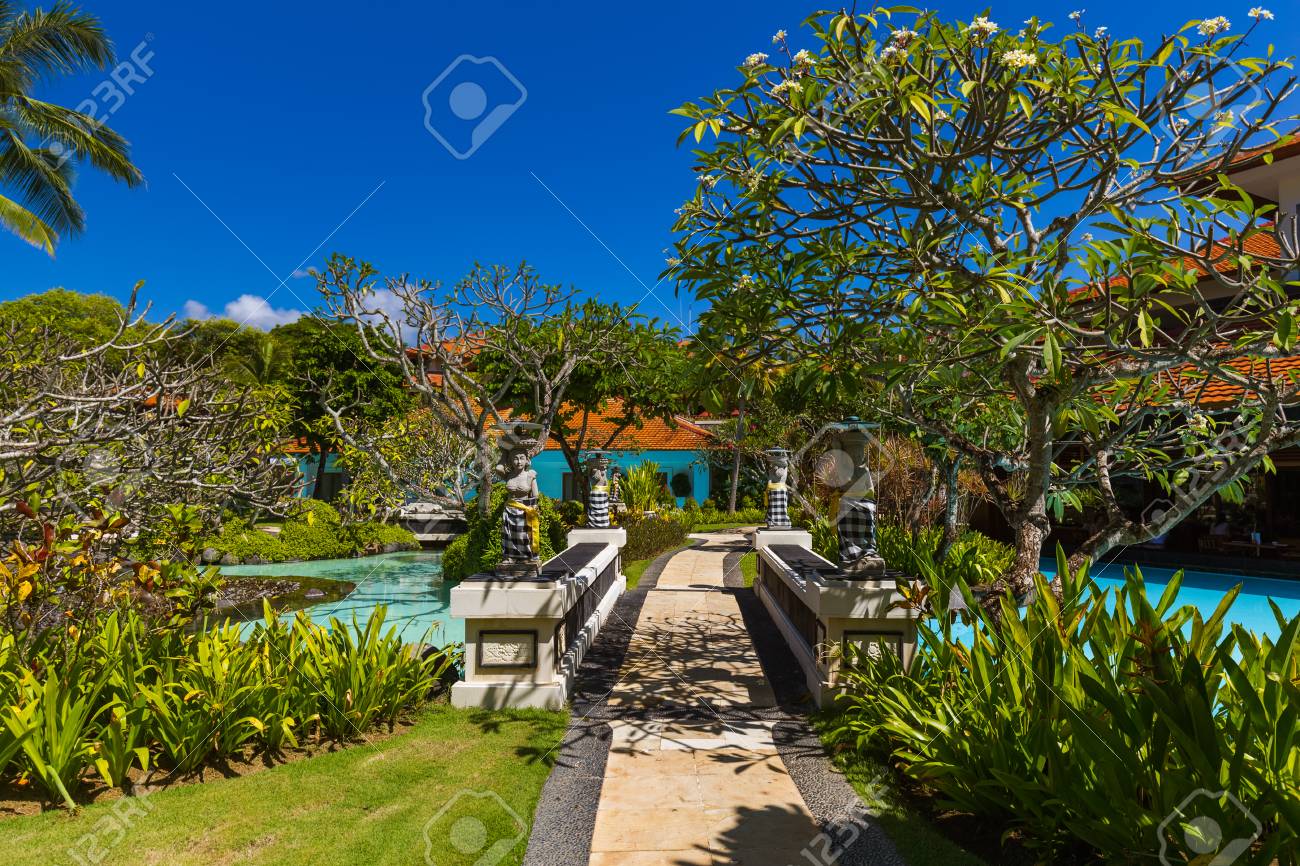 Free download 15 Zoom backgrounds to put you in the moment Expedia ...