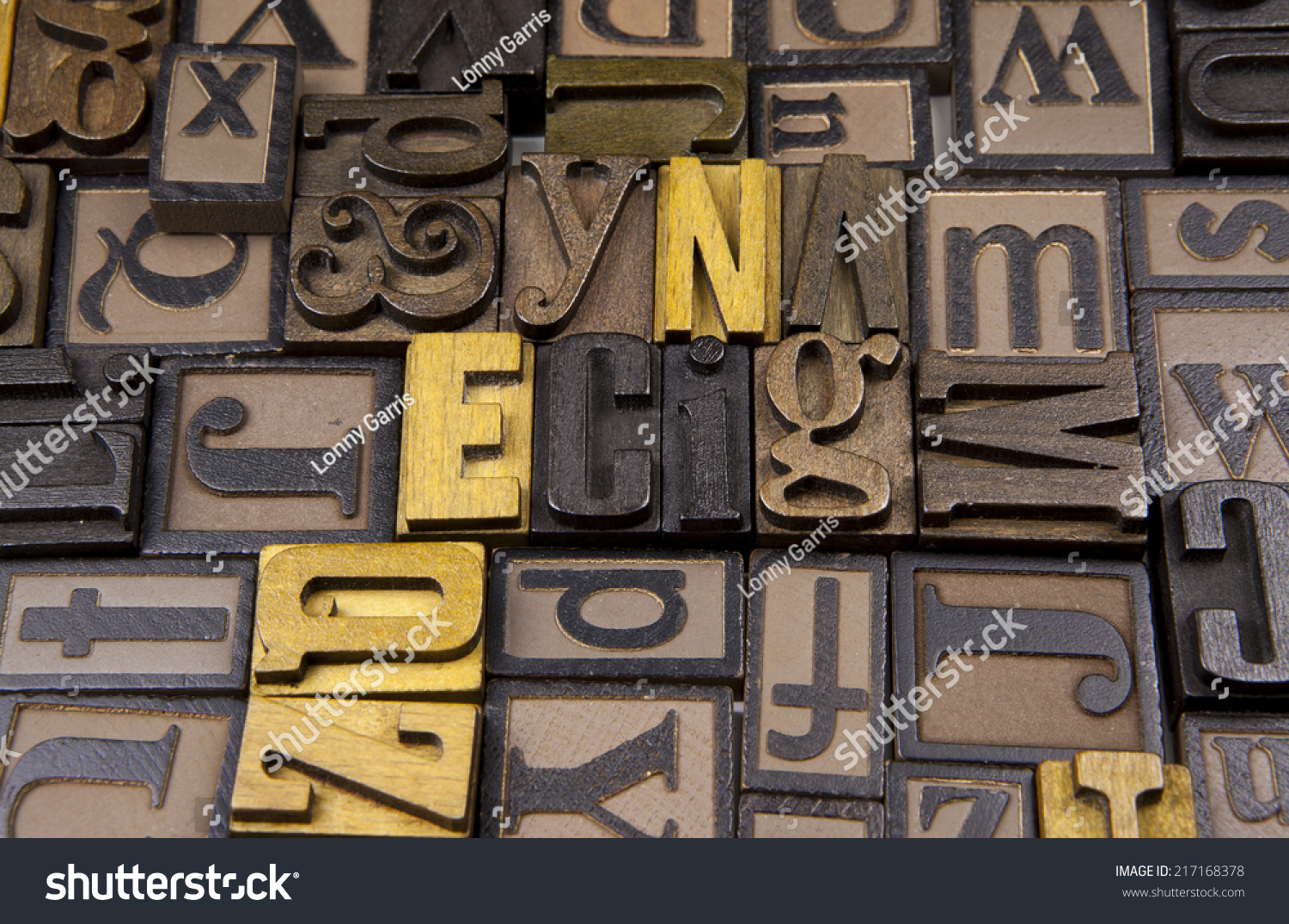 [35+] Typeset Background on WallpaperSafari