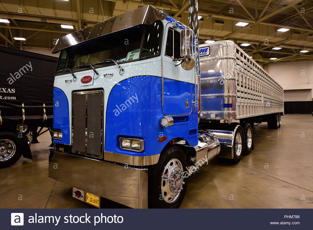 [36+] Cabover Wallpaper | WallpaperSafari