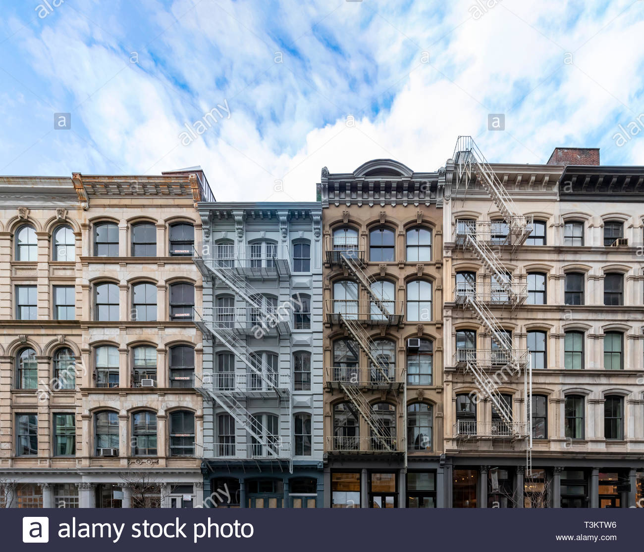 [36+] Soho Background on WallpaperSafari