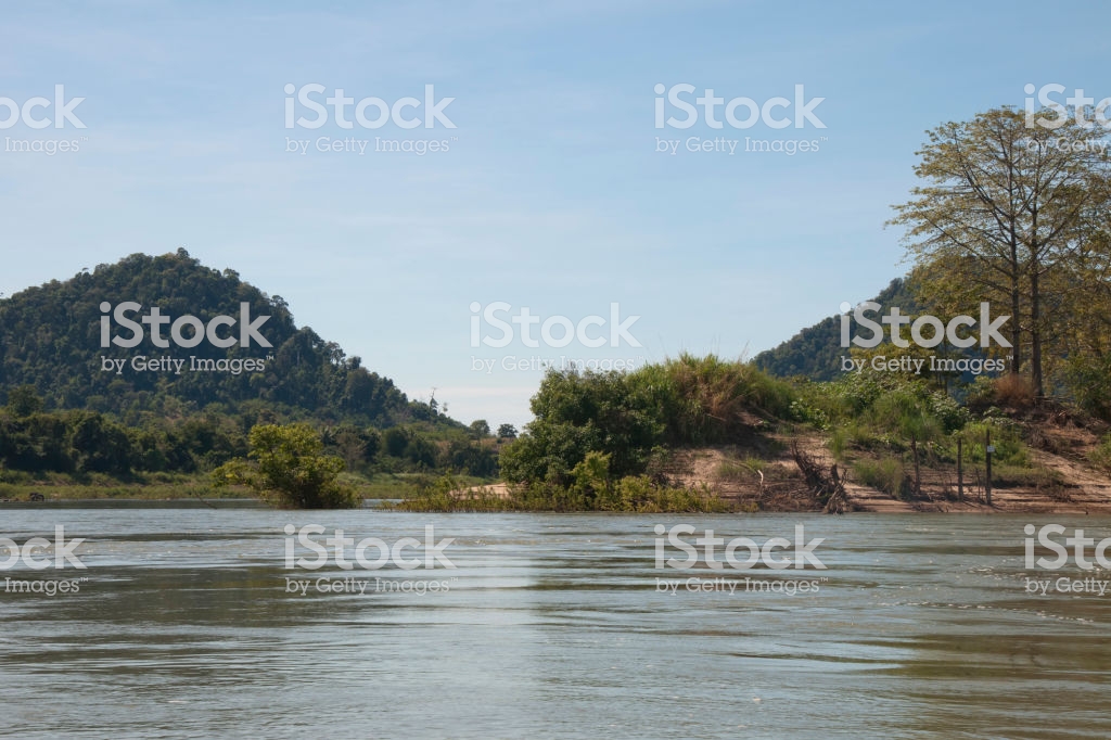 [32+] Riverbank Backgrounds | WallpaperSafari