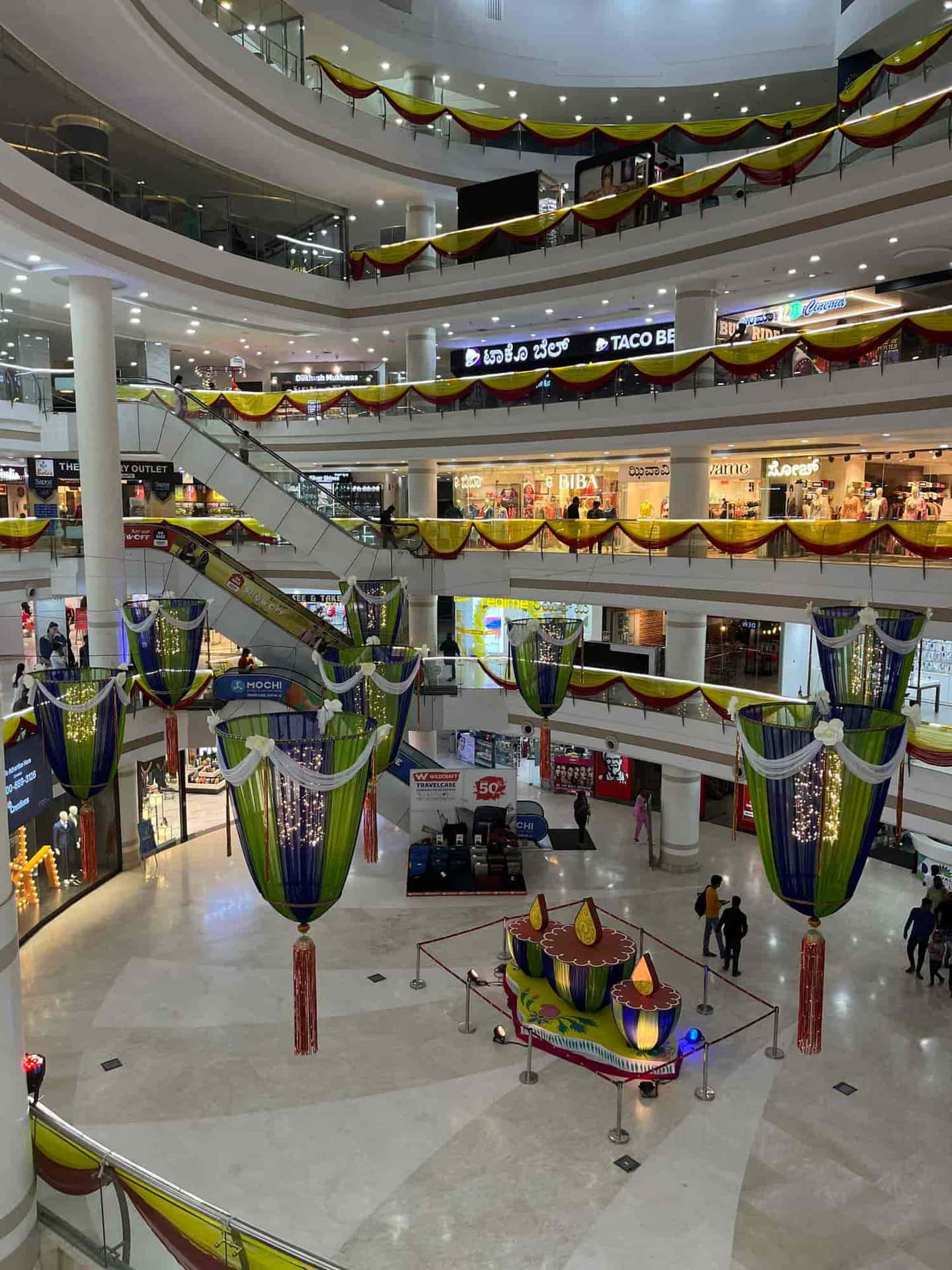 🔥 Free Download Captivating Shopping Mall Atrium Wallpaper by @aprilo42 | WallpaperSafari