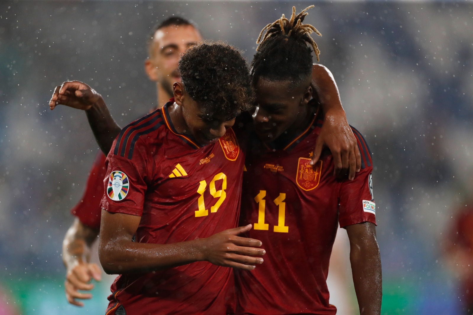 🔥 Free Download Lamine Yamal Pasa A La Historia De Roja Wallpaper by ...