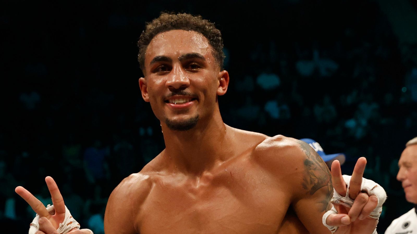 🔥 Free Download Ben Whittaker Stops Vladimir Belujsky In Eighth Round ...