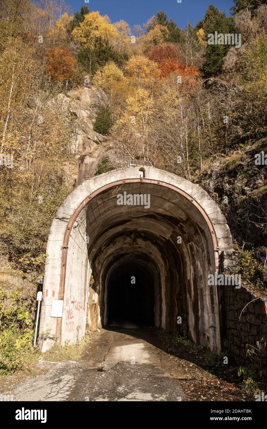 🔥 Download Tunnel Wallpaper Posted By Ethan Cunningham by @cynthial ...