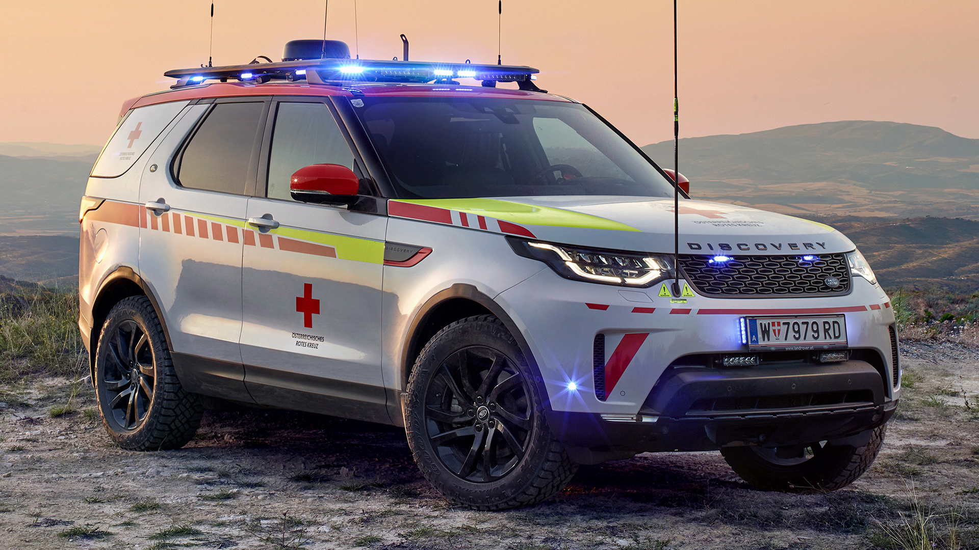 🔥 Free Download Land Rover Discovery Red Cross Emergency Response ...