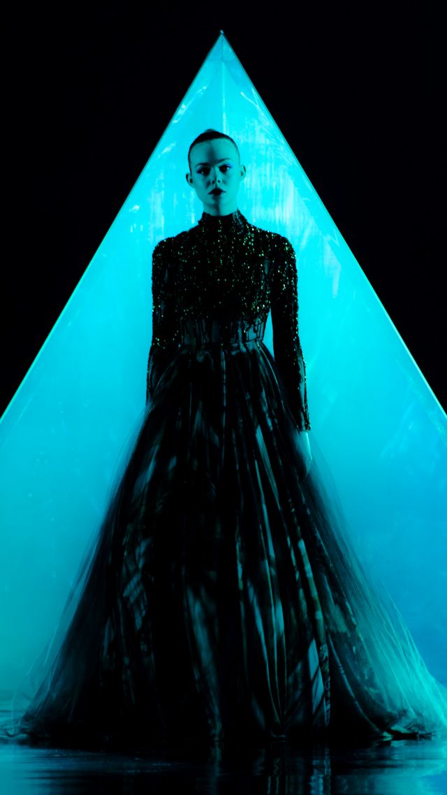 🔥 [90+] The Neon Demon Wallpapers | WallpaperSafari