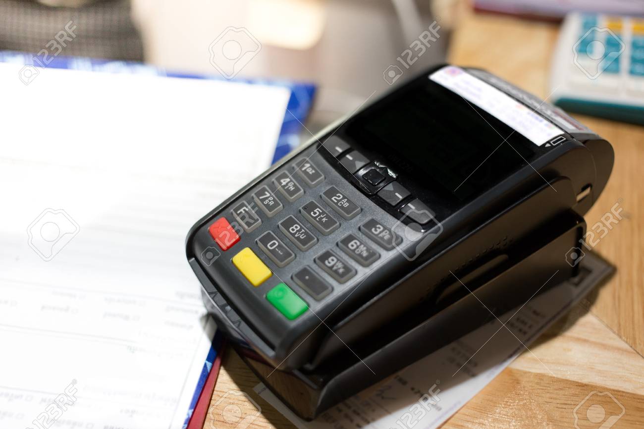 [44+] Cashier Background on WallpaperSafari
