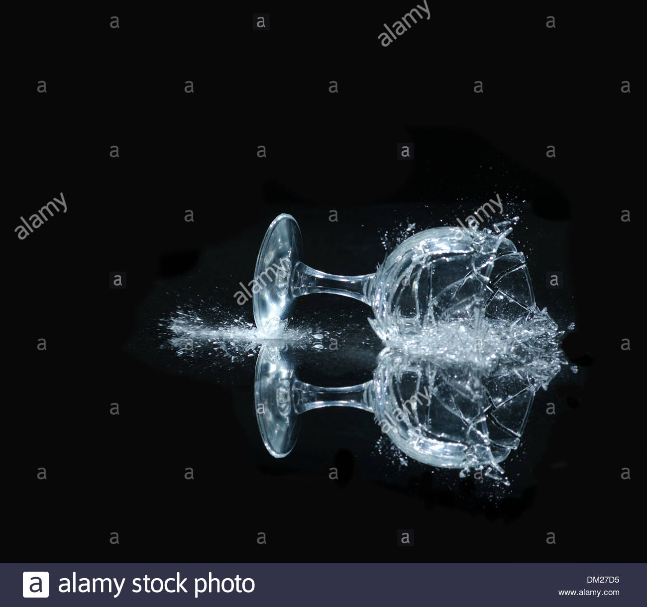 [27+] Fracture Background - WallpaperSafari