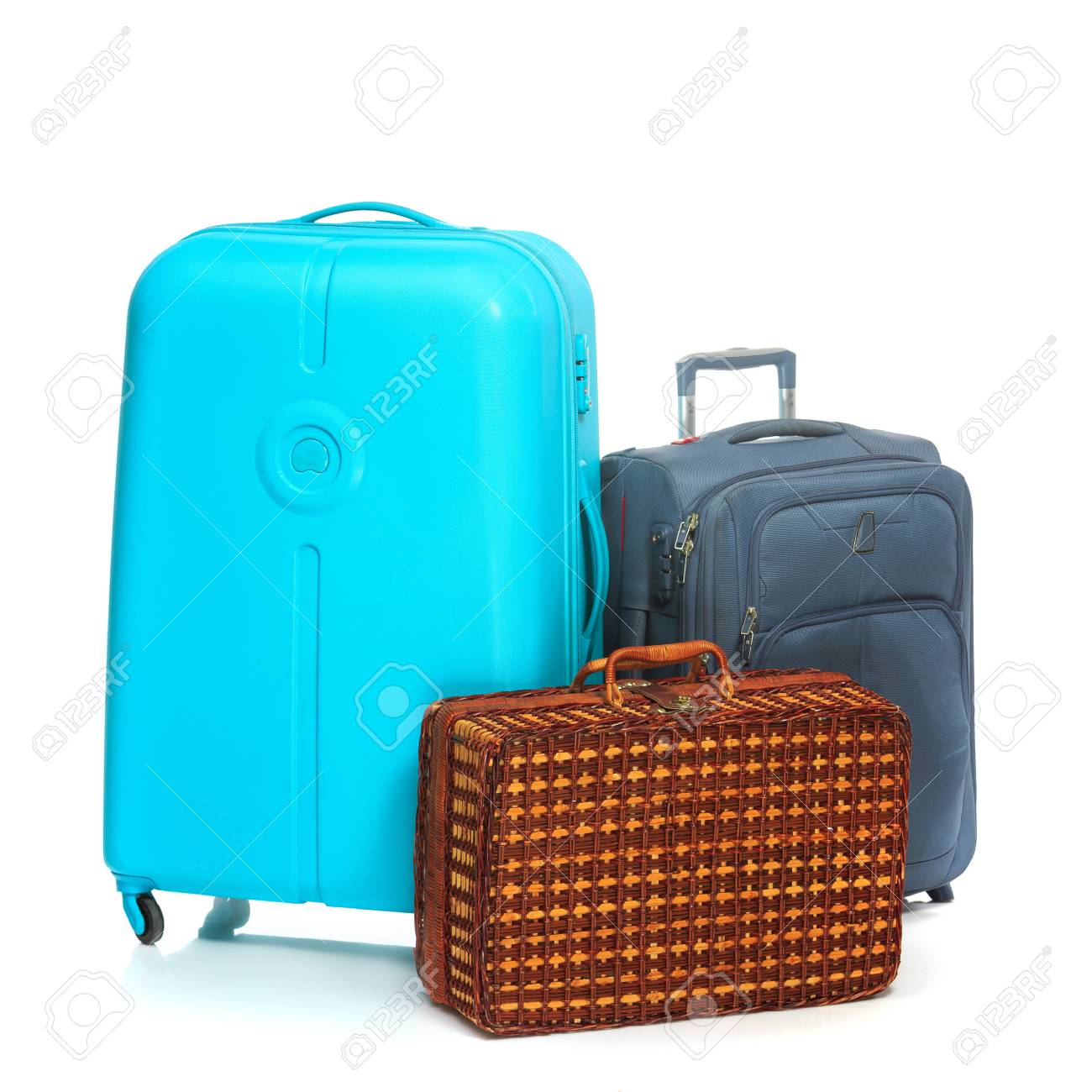 [29+] Luggage Backgrounds | WallpaperSafari
