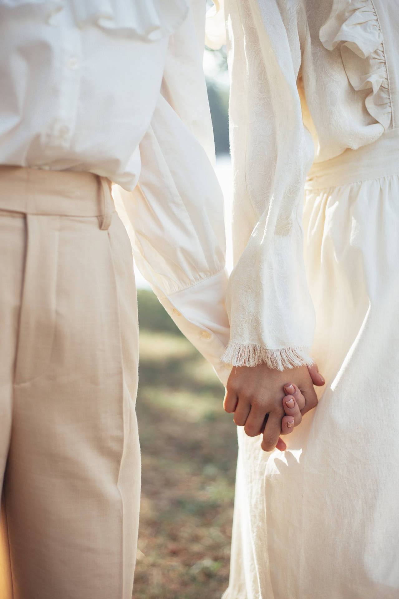 🔥 [60+] Holding Hands Wallpapers | WallpaperSafari