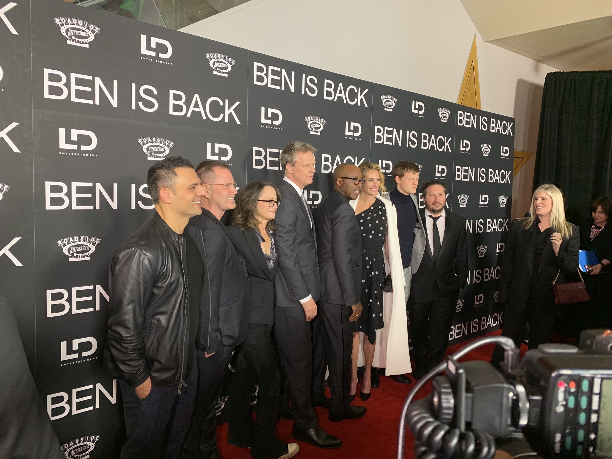 🔥 Free Download Ben Is Back On Cast Family Reunion The Benisback Red by ...