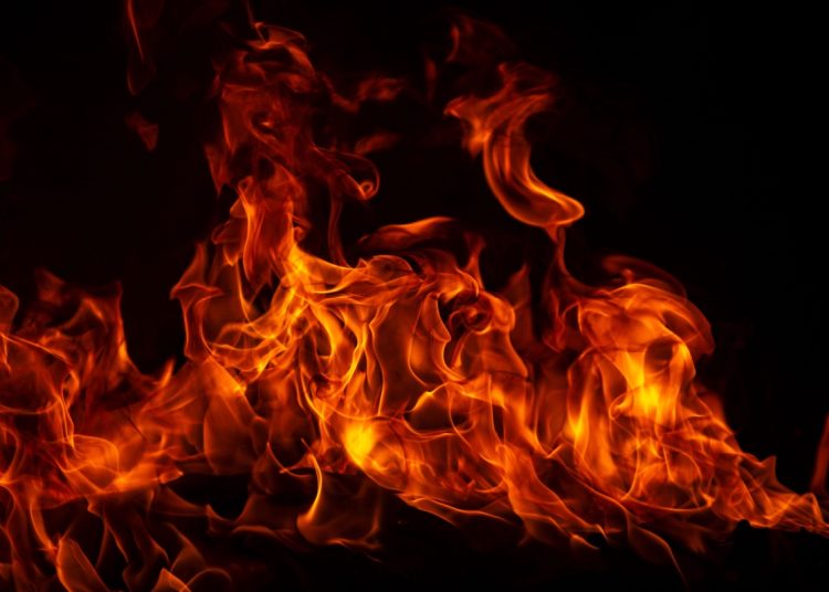 🔥 Free Download Putting Off Fire With Sound Sounds Unbelievable ...