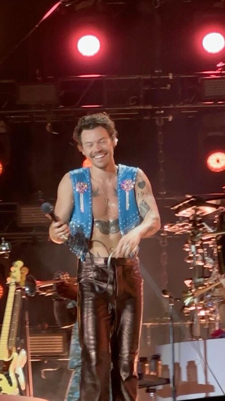 🔥 [40+] Harry Styles Laptop Wallpapers | WallpaperSafari