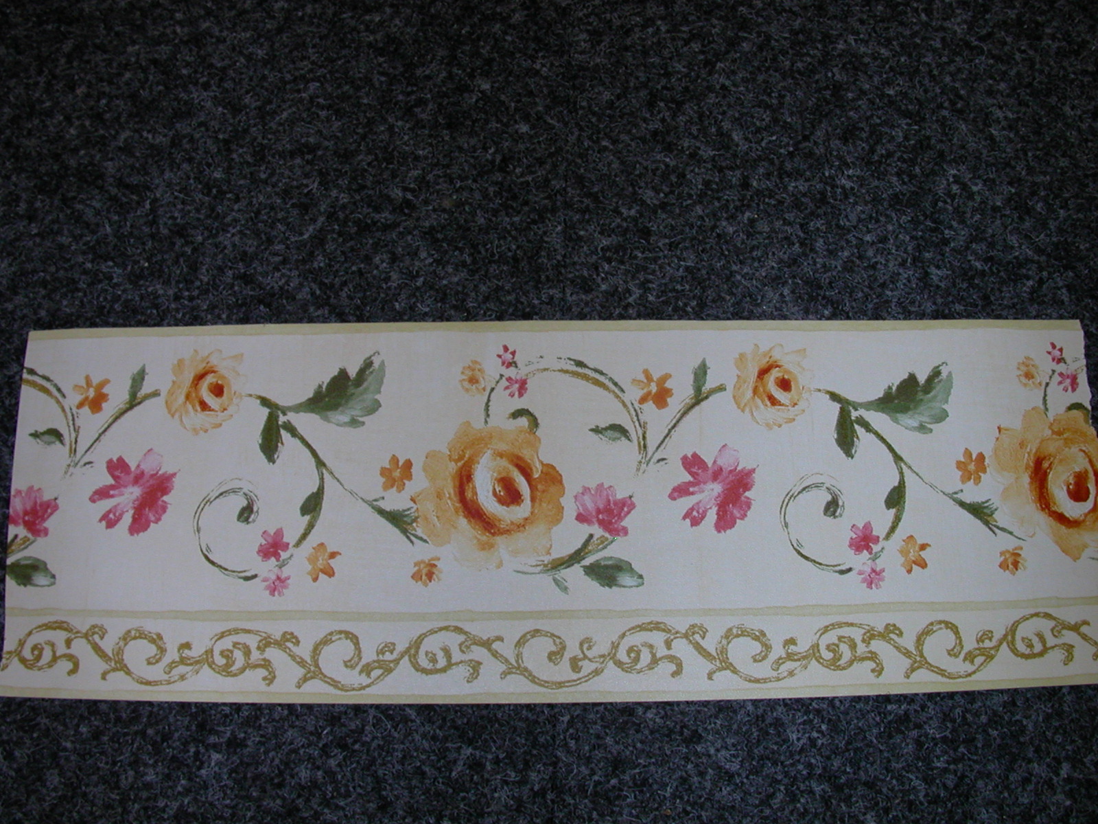 White Paintable Embossed Wallpaper Borders