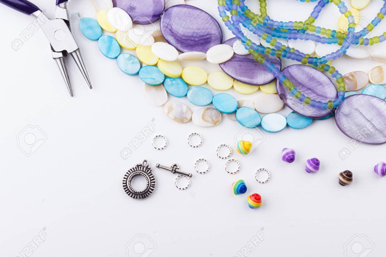[48+] Beading Backgrounds | WallpaperSafari